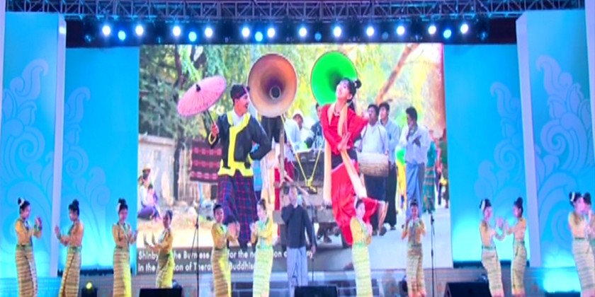 Traditional Beauties of Myanmar Women: Fashion Show to commemorate ...