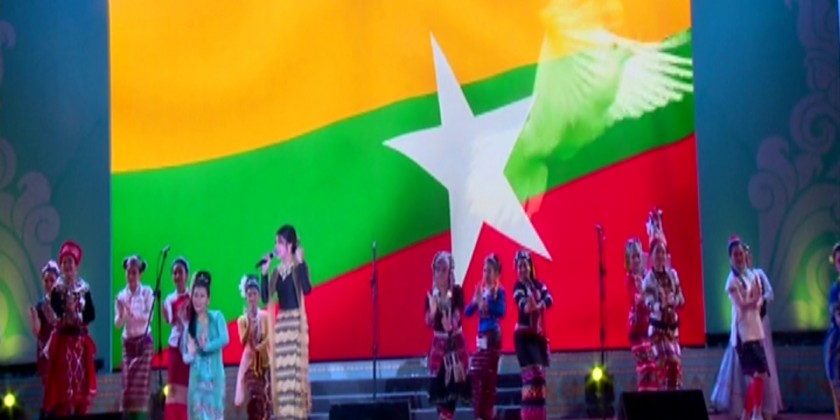 Traditional Beauties of Myanmar Women: Fashion Show to commemorate ...
