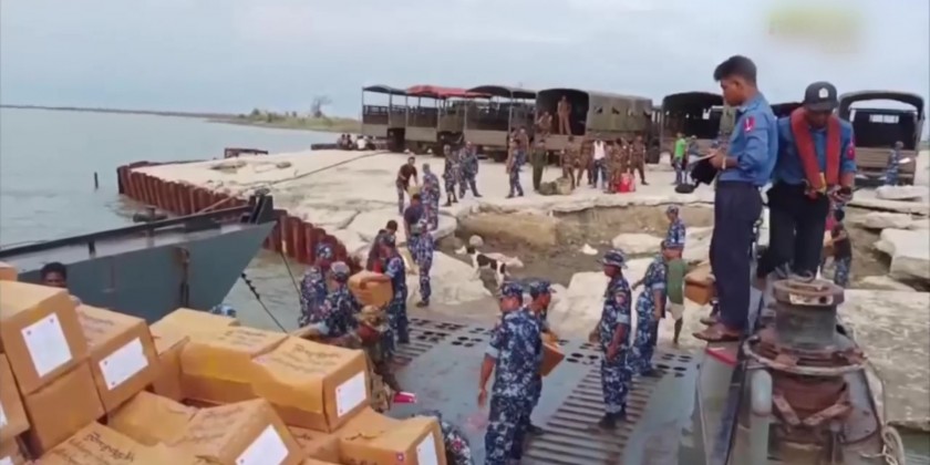 Transportation of relief items: Tatmadaw (Navy) transports relief items ...