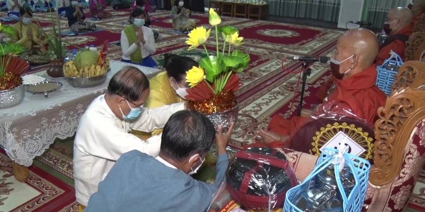 Kathina robe offering: MoRC held Kathina robe offering ceremony ...