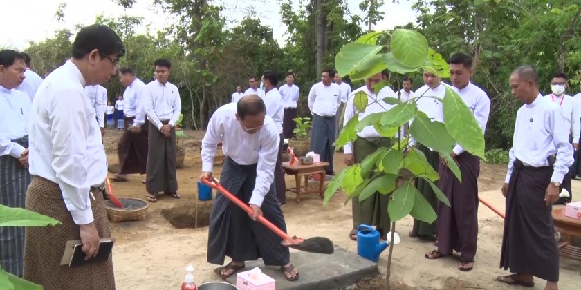 Tree planting ceremony: MoRAC Union Minister joined the tree planting ...