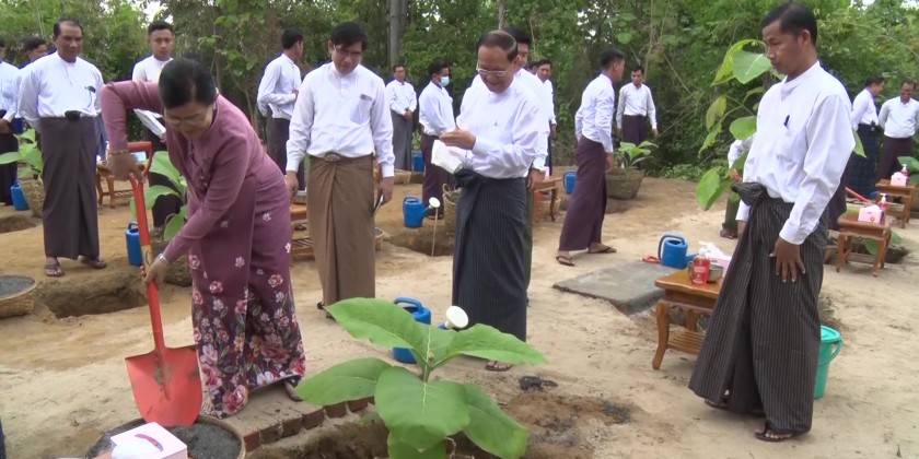 Tree planting ceremony: MoRAC Union Minister joined the tree planting ...