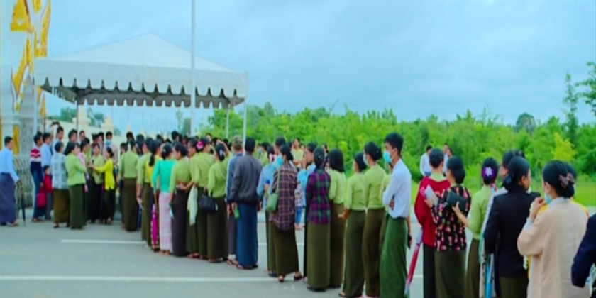 Public Obeisance: Pilgrims throng Maravijaya Buddha Image | Myanmar ...
