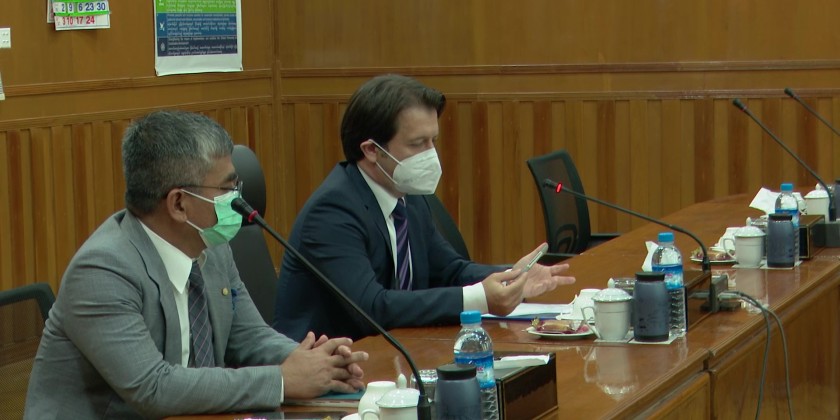 Discussion with IOM: Union Minister held meeting with IOM head of ...