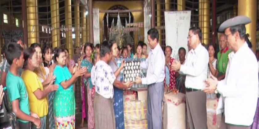 Floods in Bago Region: Union Minister provides cash and food at the ...