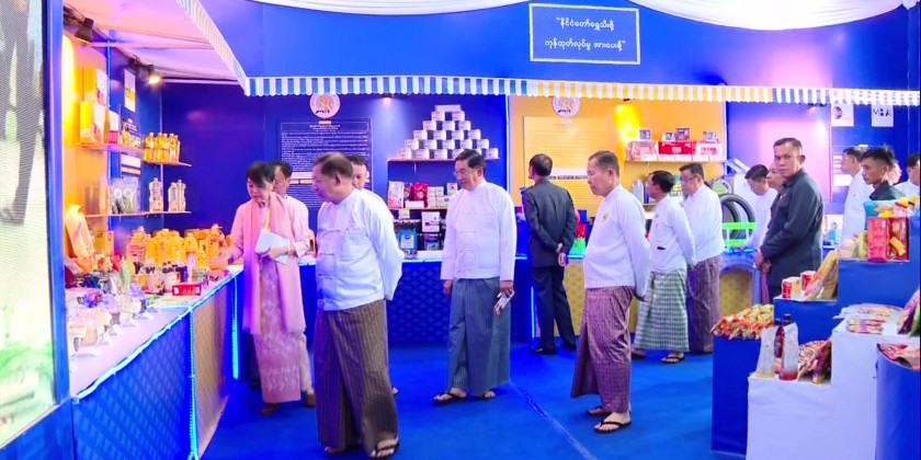 Visiting MSME Exhibition: Acting President visited MSME product ...