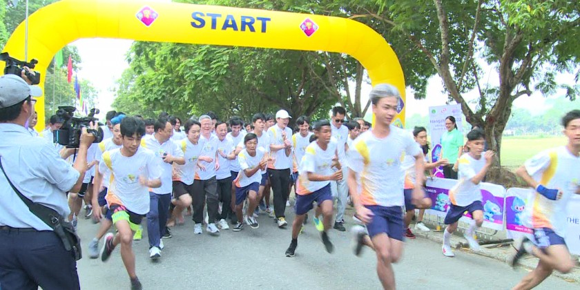 Asian Games fun run: Asian Games fun run competition held in Myanmar ...