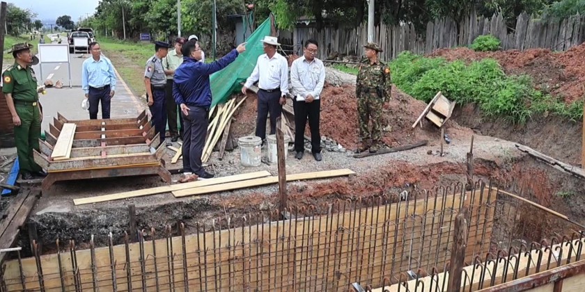 Inspection Tour : Road repairs and development projects in Loikaw Area ...
