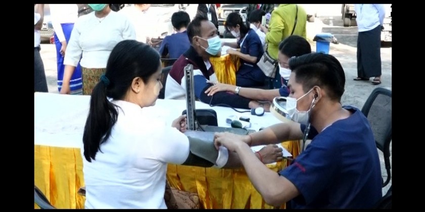 Field medical service: SSB gives field medical service to the ...