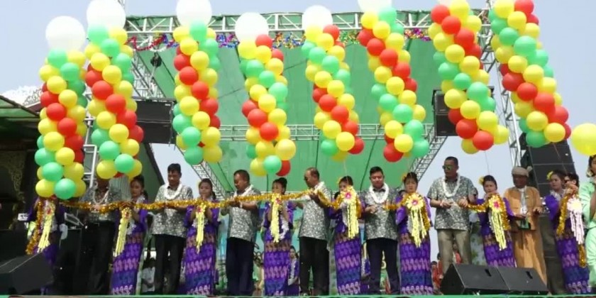 Traditional Celebration: Inlay Floating Thingyan in MongThauk Village ...