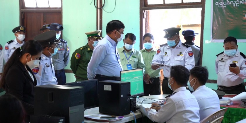 Immigration Issue: Chief Minister presents NRCs, household lists ...