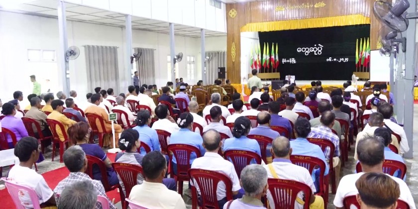 Tour in Mong Pan: Visiting the paddy field and meeting for regional ...