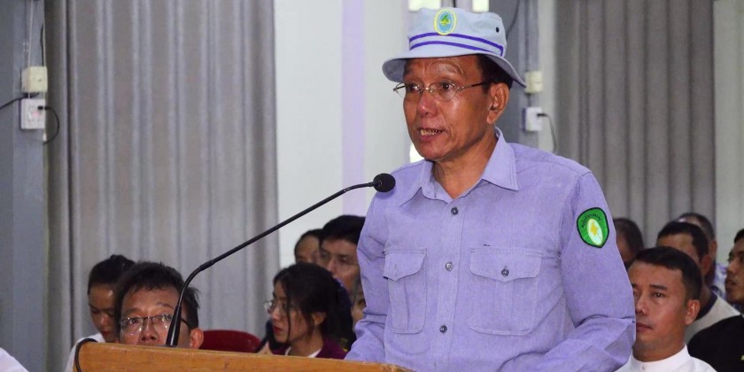 Tour in Mong Pan: Visiting the paddy field and meeting for regional ...