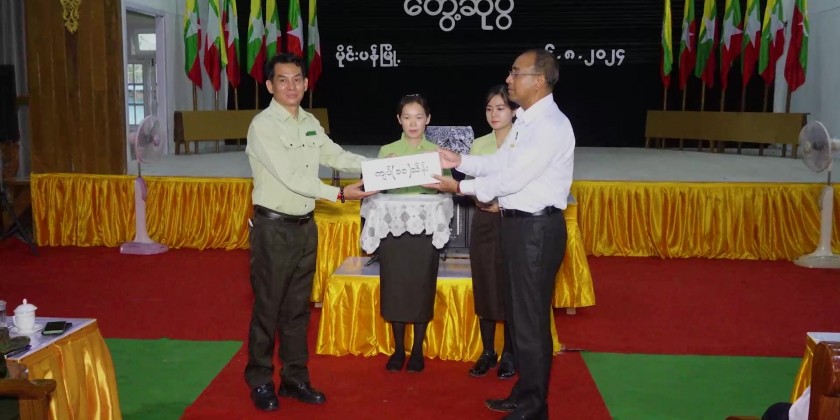 Tour in Mong Pan: Visiting the paddy field and meeting for regional ...