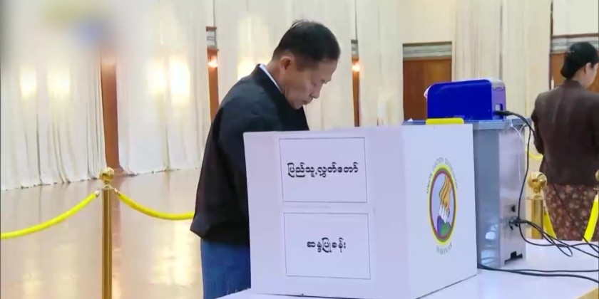 2025 General Election : Acting President casts vote in Nay Pyi Taw ...