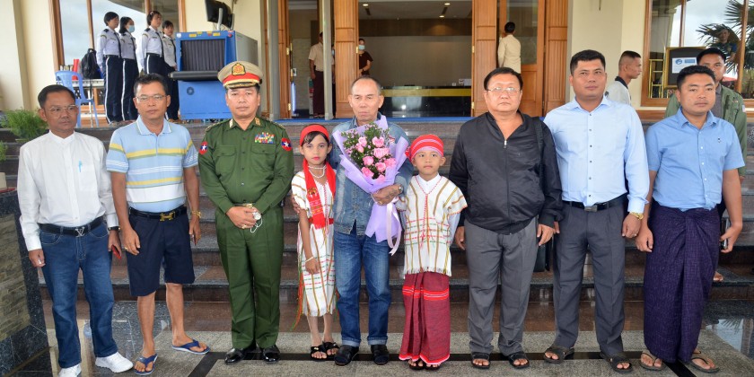 Peace Implementation: DKBA Delegation Leaves NPT After Peace Talks ...