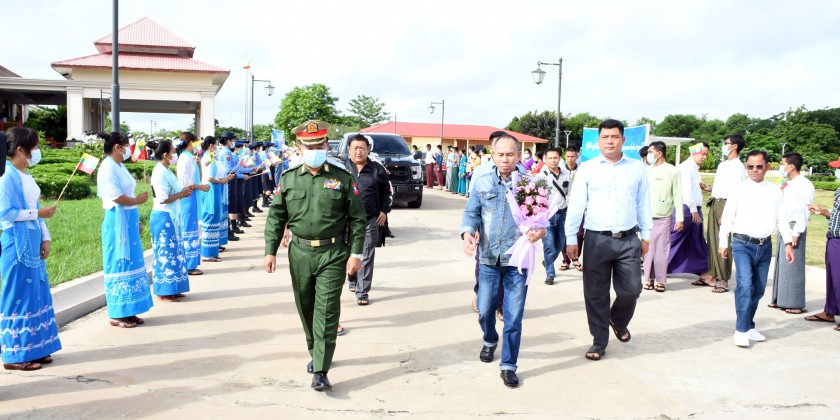 Peace Implementation: DKBA Delegation Leaves NPT After Peace Talks ...