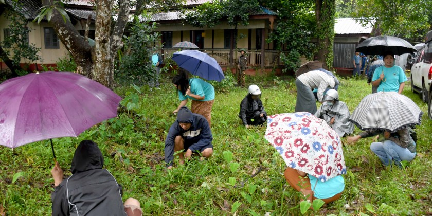 Cleaning service: Rakhine State CM supported providing cleaning service ...