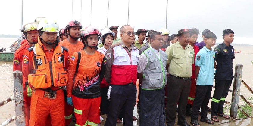 Search and rescue drill: Search and rescue drill for disasters ...