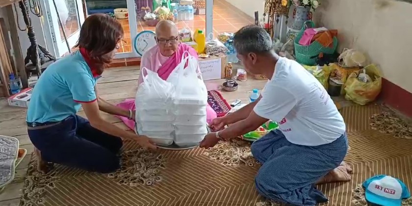 Charity Feast donation: Charity feast continued as 27th day in Sittwe ...