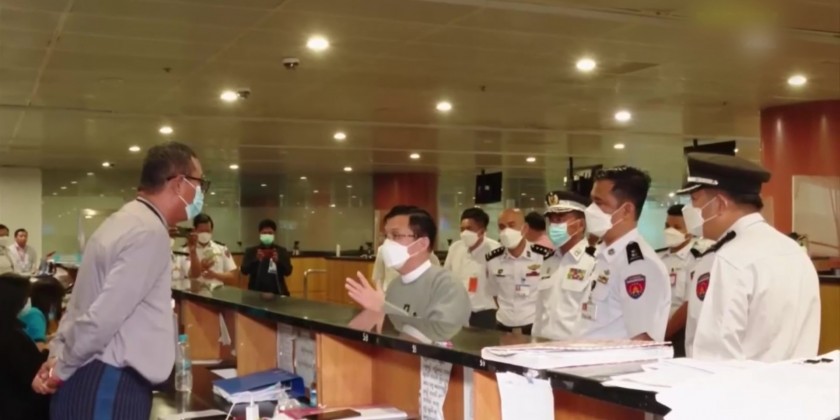 Immigration Process: Union Minister makes inspection at Yangon Int’l ...