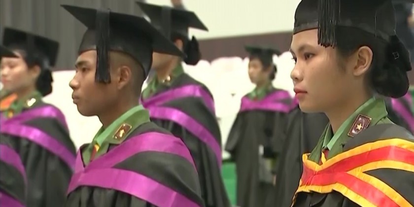 27th Graduation Ceremony : Graduation at Inst. of Nursing & Paramedical ...