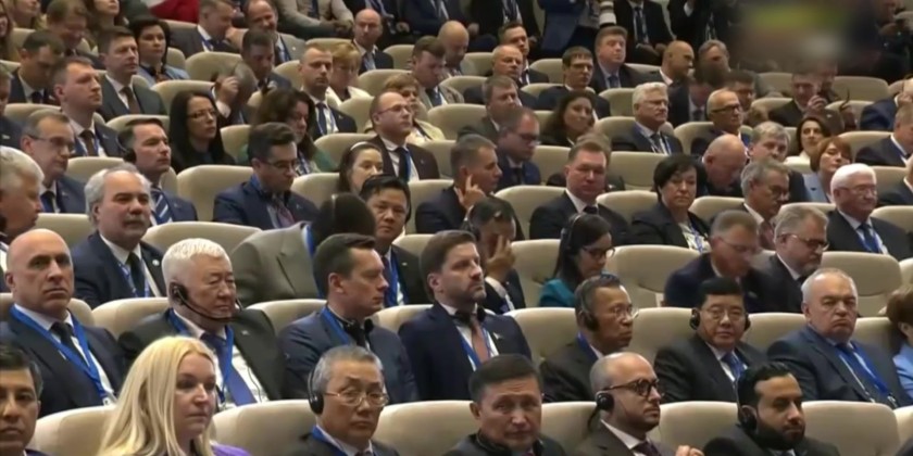 Plenary session of EEF 2025: SAC Chairman attended and delivered the ...