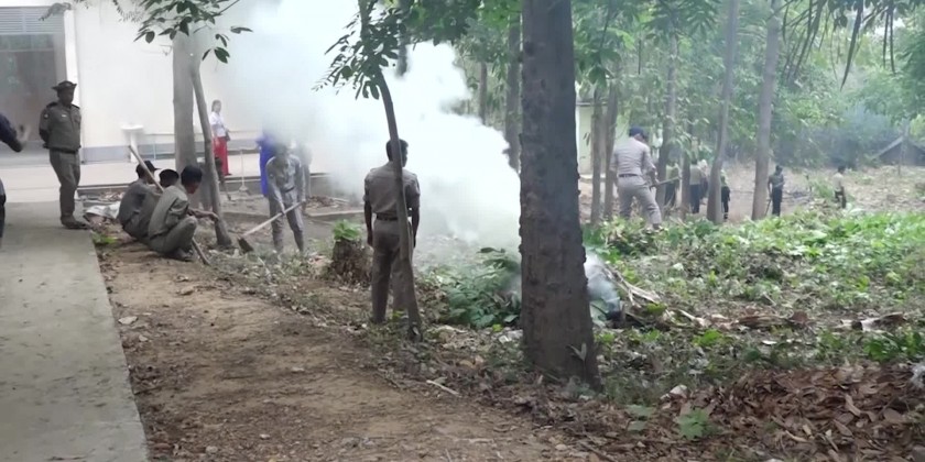 Cleaning school compound: Mon State CM viewed and encouraged the ...