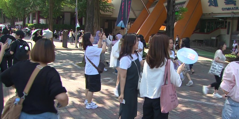 BTS fandom 'ARMY' from around the world gathered in Seoul | Myanmar ...