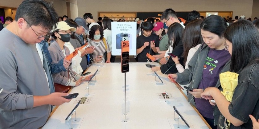 People queue at flagship store in Beijing as Apple launches iPhone 17 ...