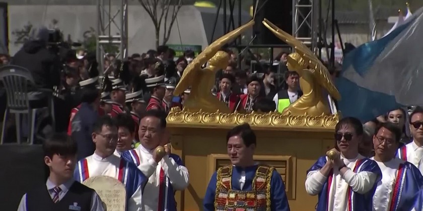 Easter celebrated with colourful parade in Seoul | Myanmar International TV
