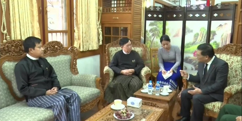 Farewell to Late Leader: SAC Secretary signs condolence book at Viet ...