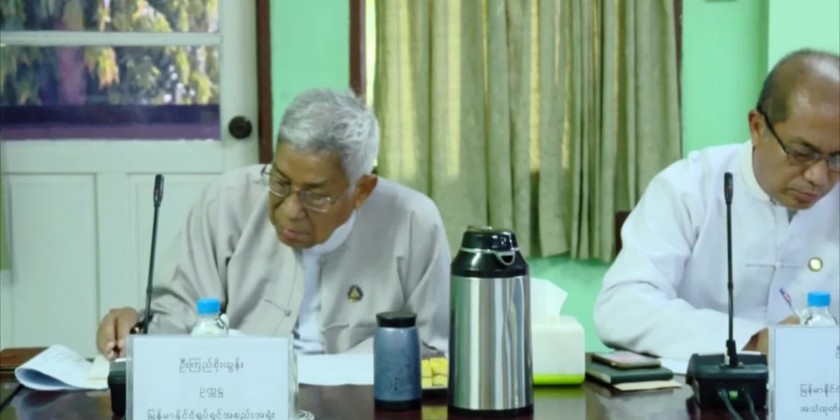 Film Censorship: MOI Union Minister meets with the Censorship Board ...