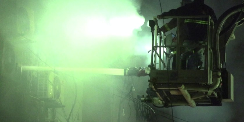 At least three people killed in a fire at a shopping center in Pakistan ...