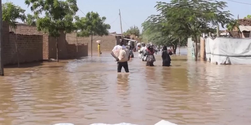 Rising flood waters cause further chaos in Cameroon | Myanmar ...