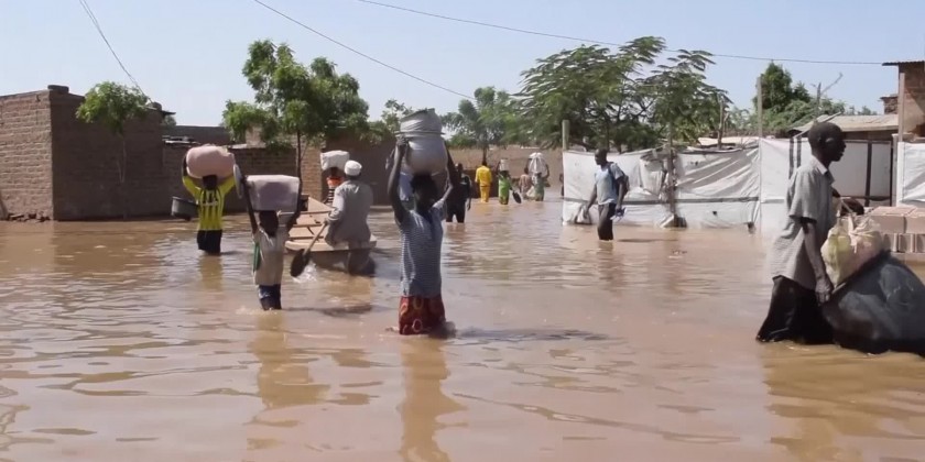 Rising flood waters cause further chaos in Cameroon | Myanmar ...