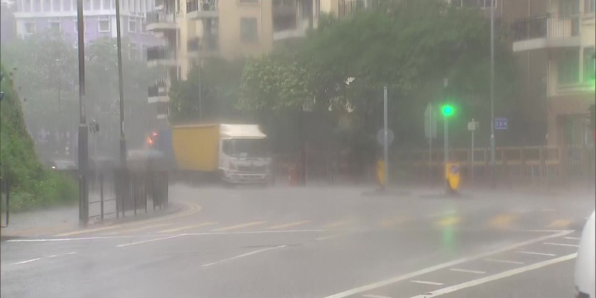 Rainstorm warning issued in Hong Kong | Myanmar International TV
