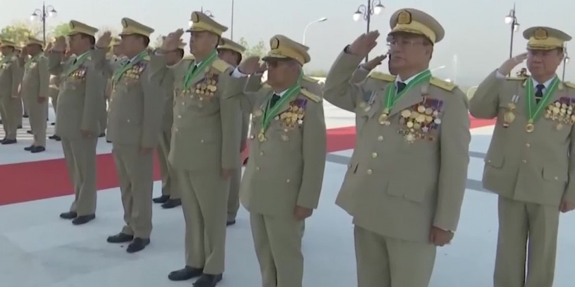 Honoring Fallen Soldiers: Ceremony at the Memorial to the Fallen Heroes ...