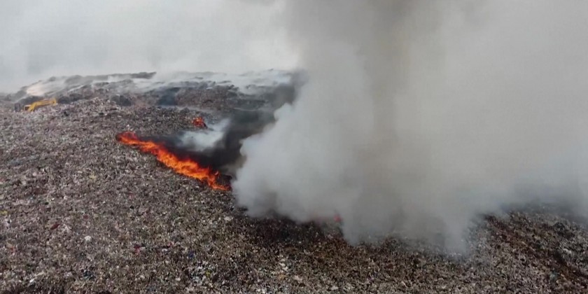 Fire rages in Indonesia landfill causing health emergency | Myanmar ...