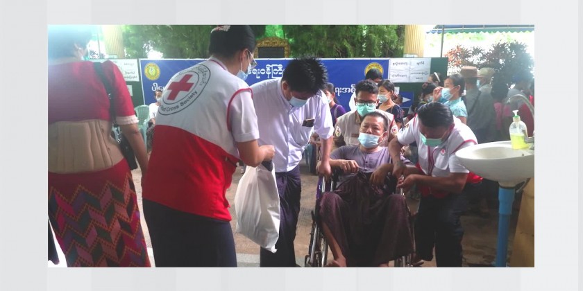 Medical Specialist Tour: The specialist team gave medical treatments in ...
