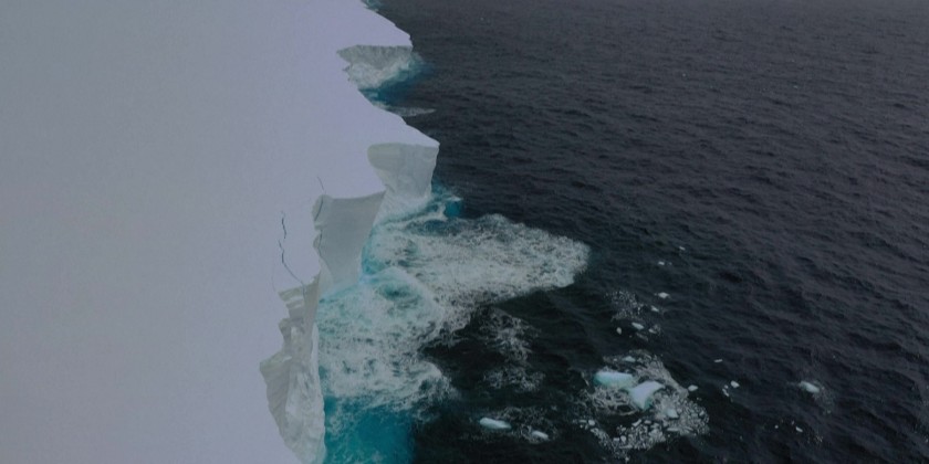 World's biggest iceberg drifts towards Antarctic penguin island ...
