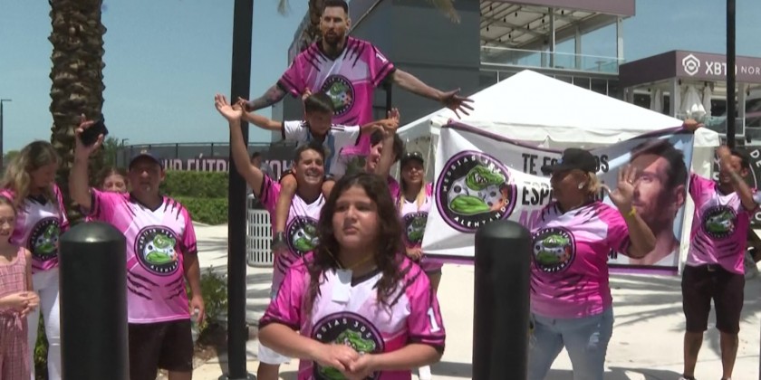 Messi fans chant in front of Inter Miami stadium hoping to see their ...