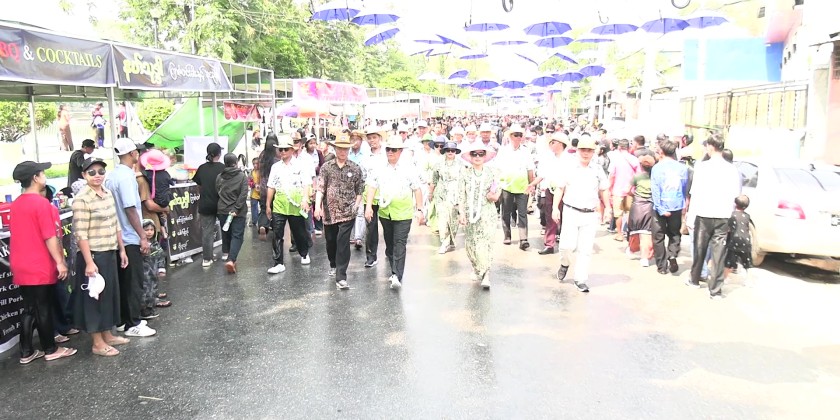 Thingyan Festival in Nay Pyi Taw : Celebrating the traditional water ...