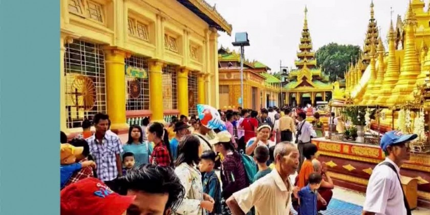 Tazaungdaing Mood: People perform good deeds & release hot-air balloons ...