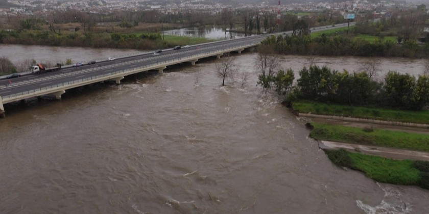 Viaduct on Portuguese highway collapses amid storms, floods | Myanmar ...
