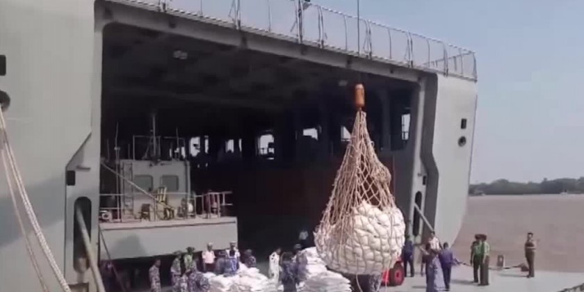 Relief Aid: Aircrafts and ships with aid go to Rakhine State | Myanmar ...