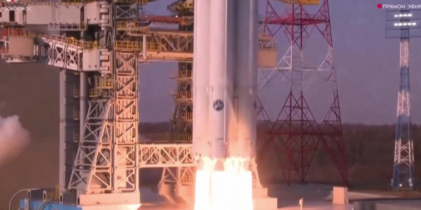 Russian rocket with military satellites takes off from Plesetsk ...