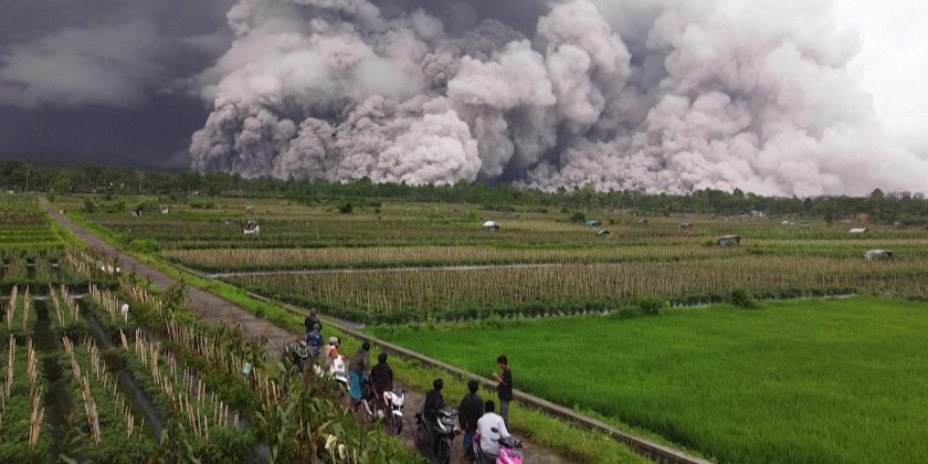 Indonesia's Semeru volcano erupts, highest alert declared | Myanmar ...