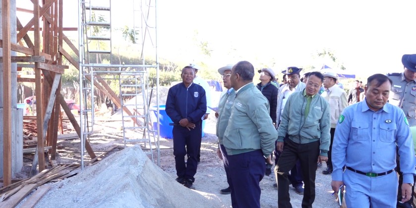 Inspection of Road Paving: Shan State CM inspected concrete road paving ...