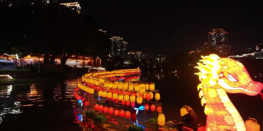 The tradition of appreciating beautiful lanterns during Spring Festival ...